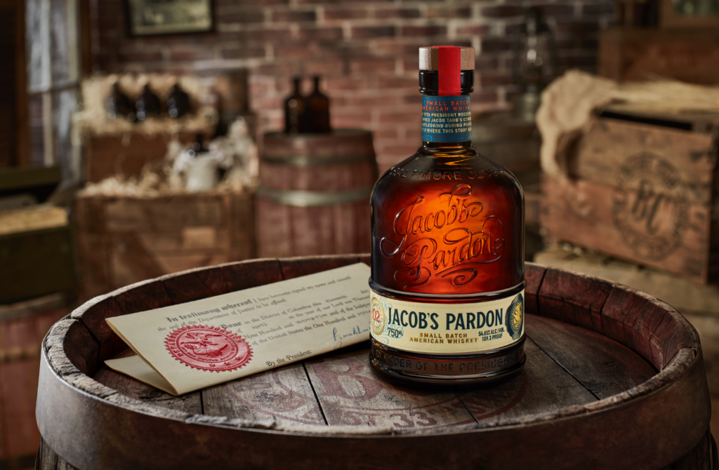 La colorida historia hace que la línea de wiski sea impresionante ...